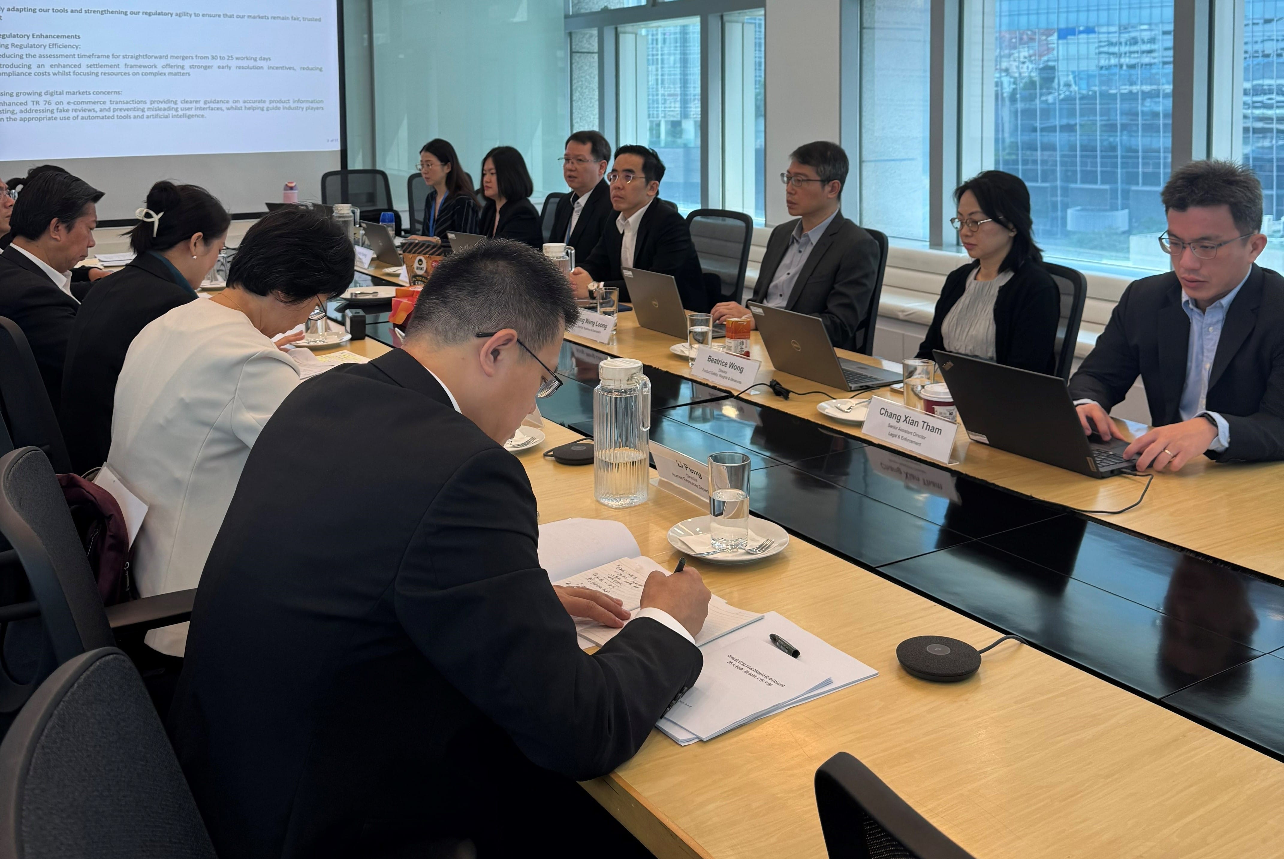 Visit by Vice Minister of State Administration for Market Regulation ...